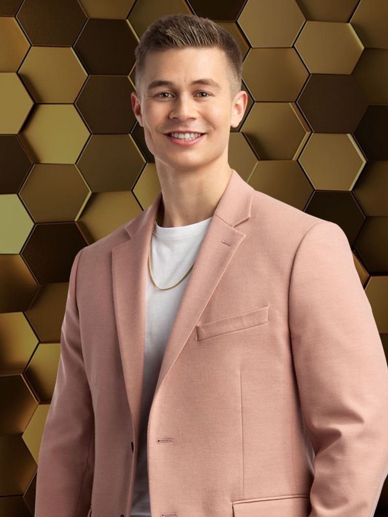 Donna Marshall - Big Brother Canada - Season 12 | BBCAN12 - Official Site