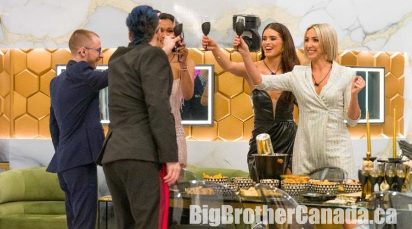 Donna Marshall - Big Brother Canada - Season 12 | BBCAN12 - Official Site