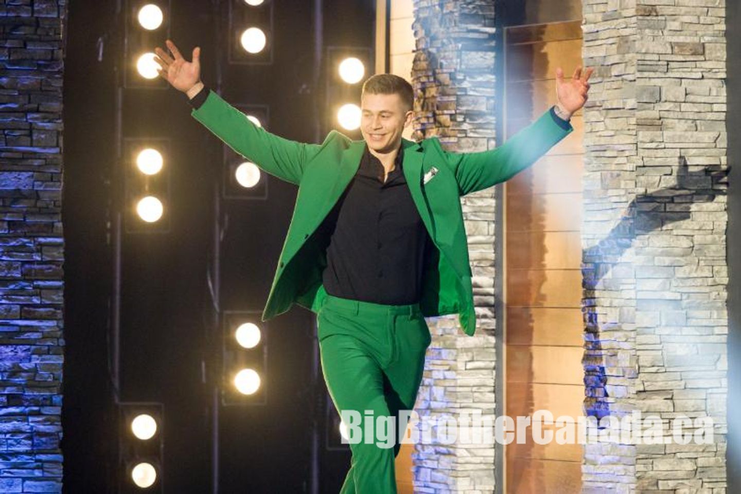 The Houseguests Move In! - Big Brother Canada - Season 12 | BBCAN12 ...